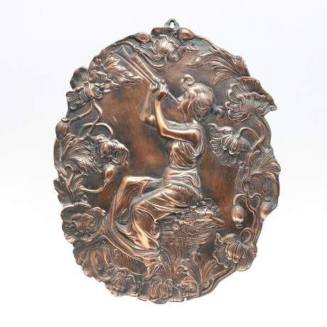 AN ART NOUVEAU CAST ALLOY PANEL. Silver & Metals - Other metals - Auctionet