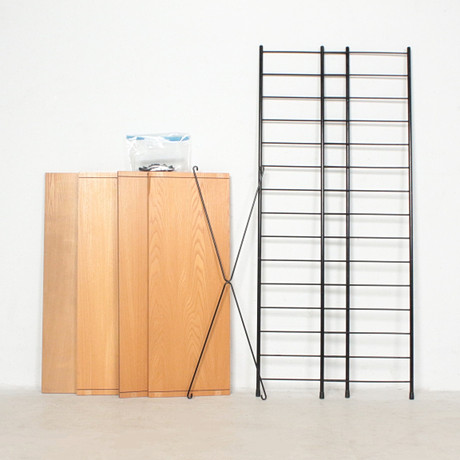 String design hylla. Möbler - Skåp & Hyllor - Auctionet