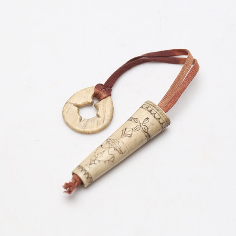 NÅLHUS, legs, Sami work, 1900s. Tribal art - Auctionet