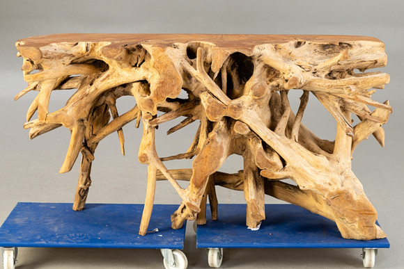 Teak root sideboard. Furniture - Chests of drawers - Auctionet