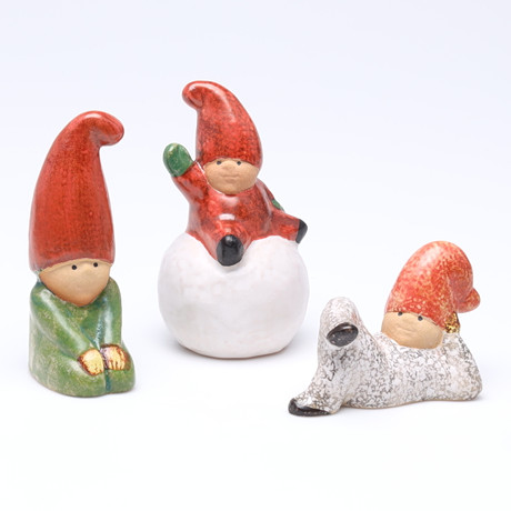 LISA LARSON. Tomtenissar, figurer, 3 st, stengods, märkta Lisa L ...