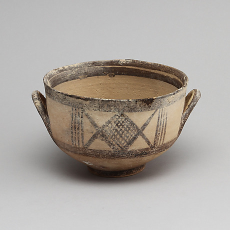 BOWL, earthenware, Cyprus. Ceramics & Porcelain - European - Auctionet