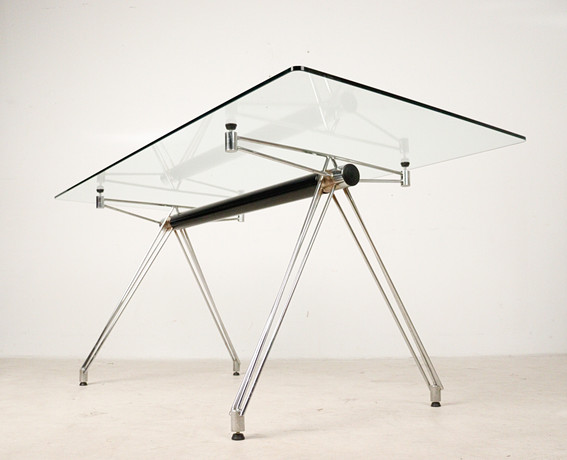 Italian glass desk/conference table 1980s. Furniture - Tables - Auctionet