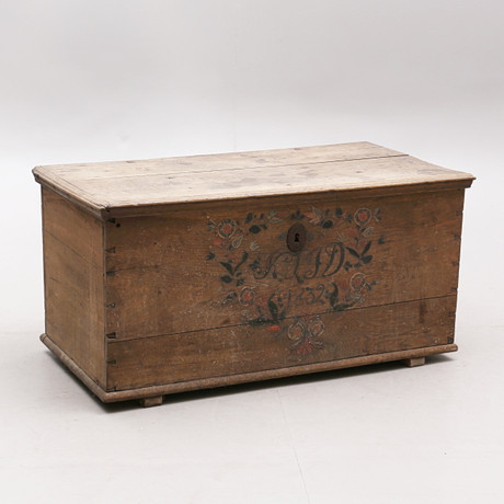 COFFIN, common man, dated 1832. Swedish Folk Art - Furniture - Auctionet