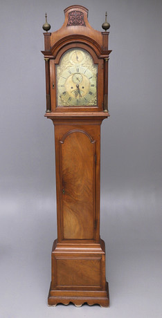 1800-TALETS ENGELSKA FÖRRUM KLOCKA. Klockor & Ur - Väggur - Auctionet