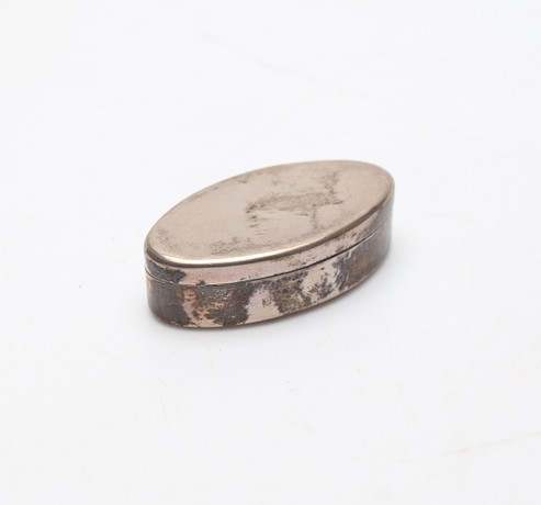 SNUSDOSA, silver, Sverige, 1800-tal, vikt ca. 81,2 gram. Silver ...