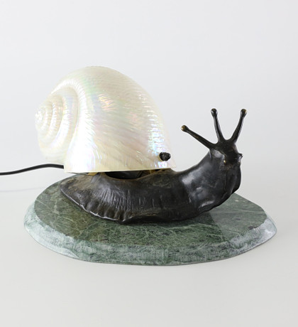 BORDSLAMPA, snigel, marmor, 1900-talets andra hälft. Belysning & Lampor ...