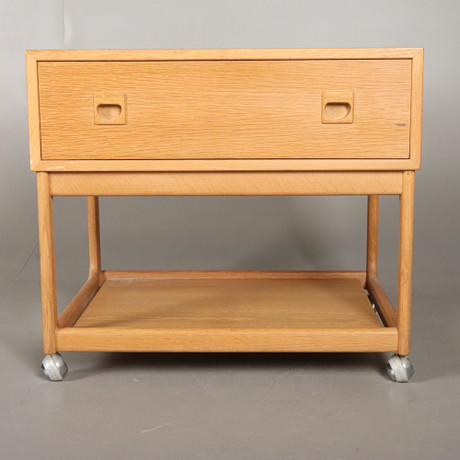 SYSCREEN/WART on wheels with lower shelf, branded Danish furniture ...