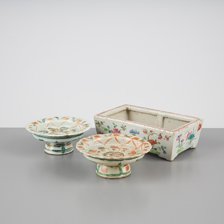PORCELAIN OBJECTS, 3 pcs, China. Ceramics & Porcelain - Oriental ...