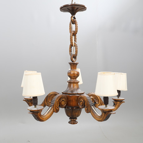 TAKLAMPA i trä, 5 ljuspunkter. Belysning & Lampor - Taklampor - Auctionet