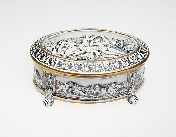 BOX, porcelain, R. Capodimonte, Italy. Ceramics & Porcelain - European ...
