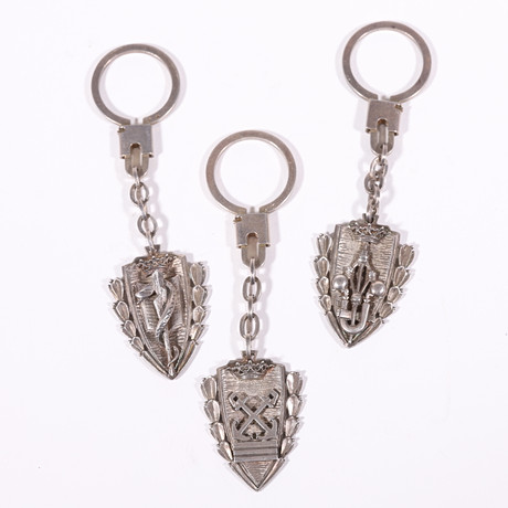 THREE KEYCHAINS WITH HERALDIC SHIELD IN SILVER. Silver & Metals - Other ...