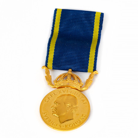 MEDALJ, 23K guld, "För nit och redlighet i rikets tjänst", Carl XVI ...