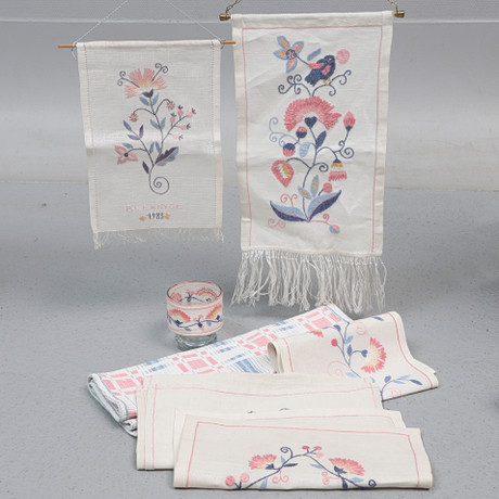 BLEKINGESÖM, dukar & bonader, 1900-tal. Mattor & Textil - Textil ...