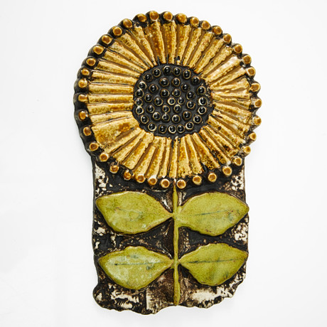 LISA LARSON. Wall plate, "Sunflower" (1967-1972), stoneware ...
