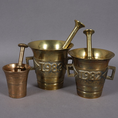 MORTARS with impact, 3 pcs., brass & ore, i.a. Skultuna, 20th century ...