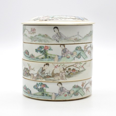 YU YUANCHANG, CHINESE FAMILLE ROSE, FOUR-TIER STACKING BOX, MOTIF ...