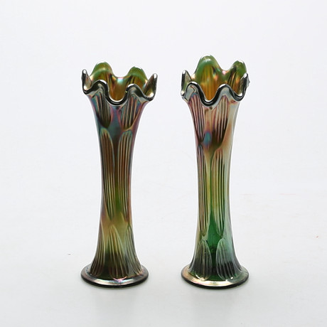 VASER 2 st, glas, så kallat lysterglas, sannolikt tidigt 1900-tal. Glas ...