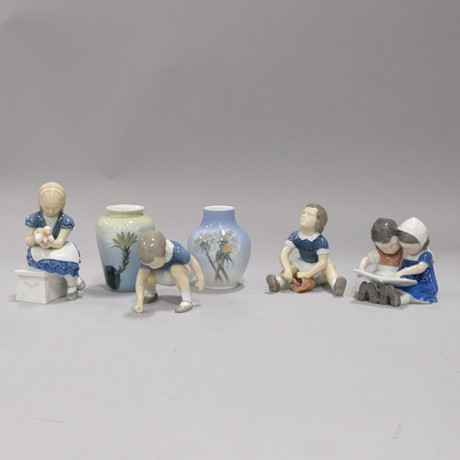 BING & GRÖNDAHL, FOUR FIGURES AND ROYAL DANISH, TWO VASES. Ceramics ...