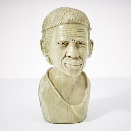 BARNABAS FOMBE (Sydafrika, 1900-tal). Skulptur, Man, byst, sten ...