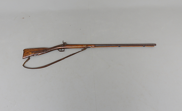 BATCH LOCK RIFLE, 1800s. Coins, Medals & Stamps - Auctionet