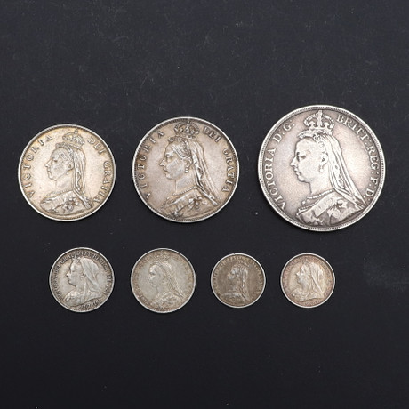A SMALL COLLECTION OF VICTORIAN SILVER COINAGE INCLUDING AN 1892 CROWN ...