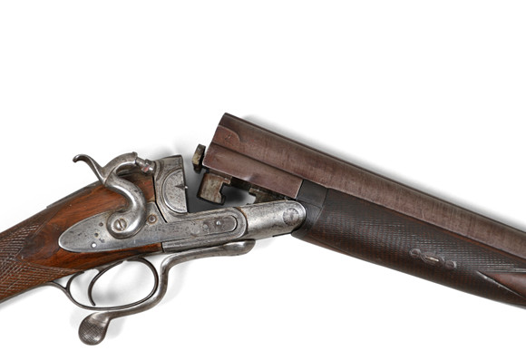 A MASSIVE 19TH CENTURY ENGLISH 8 BORE FOWLING GUN. Weapons & Militaria ...