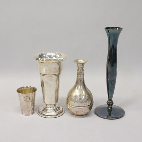 FOUR SILVER OBJECTS, INCLUDING VASES. Silver & Metals - Silver - Auctionet