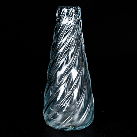 VAS, turbine-turned, 20th century. Glass - Art glass - Auctionet