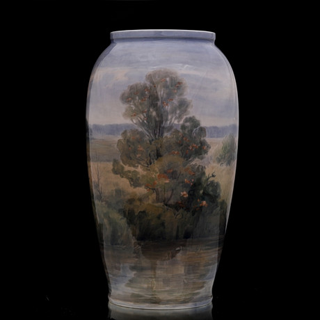 FLOOR VASE, porcelain Bing & Gröndahl, signed J Friis Hansen, 1030/136 ...