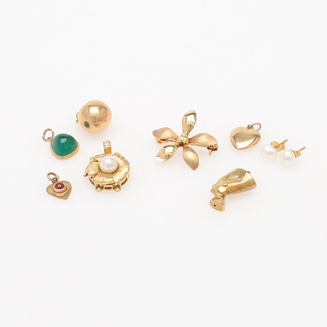 GOLD JEWELRY, EIGHT PARTS. Jewellery & Gemstones - Other - Auctionet