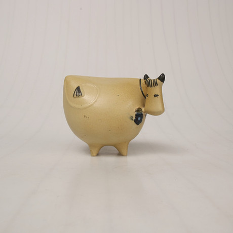 LISA LARSON. The figurine "Cow" from the series "Landskapsdjur ...