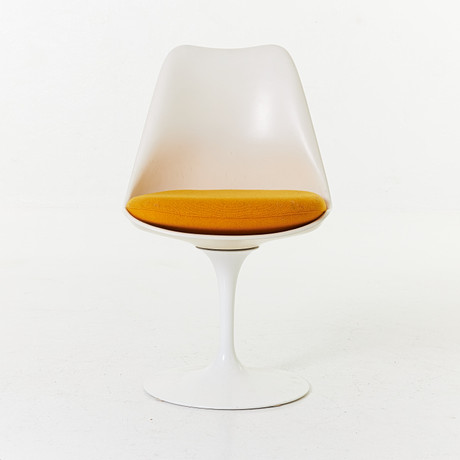 EERO SAARINEN. "Tulip", stol, för Knoll, formgiven 1956 ...