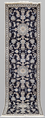 MATTA, persisk, nain, gallerimodell, ca 290 x 78 cm. Mattor & Textil ...
