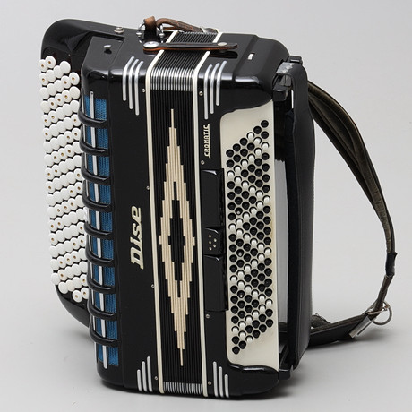 DRAGSPEL, "Cromatic", Dise. Övrigt - Musikinstrument - Auctionet