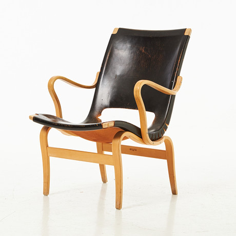 BRUNO MATHSSON. STOL, Eva, klädsel av svart läder, Firma Karl Mathsson ...