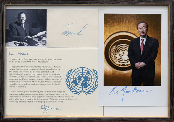 AUTOGRAPH. Three UN Secretaries-General. Tryggve Lie (1896-1968), Kofi ...