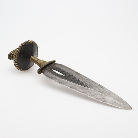 SHORT SWORD, Konda, terästä, puuta ja messinkiä, Kongon demokraattinen ...
