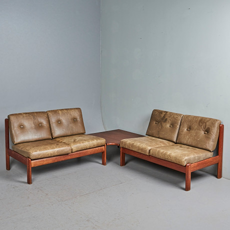 sittplats/hörnsoffa med bord, teak, läder, Danmark (2). Möbler - Soffor ...