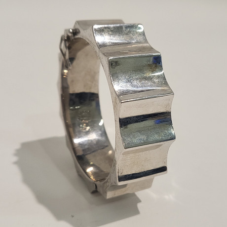 SILVER GALLONATED SLAV ARMBAND. Smycken & Ädelstenar - Armband - Auctionet