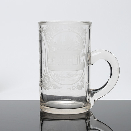 BRUNNSGLAS med etsad dekor, Porla Brunn, 1800-talets mitt. Glas ...