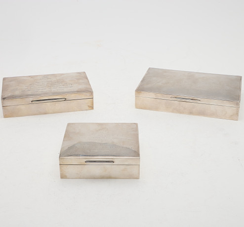 THREE 20TH CENTURY CIGARETTE BOXES. Silver & Metals - Silver - Auctionet