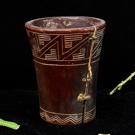 KERO, Inka, ca 1400-1550 e Kr., Peru, trä, skuren dekor. Övrigt ...