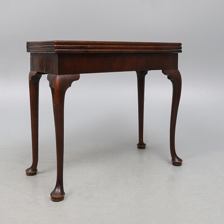 A MID 18TH CENTURY MAHOGANY TRIPLE FOLD-OVER TOP CARD AND TEA TABLE ...