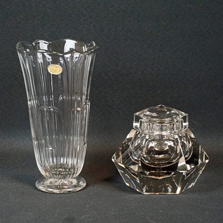 BLÄCKHORN samt VAS, kristall. Övrigt - Övrigt - Auctionet