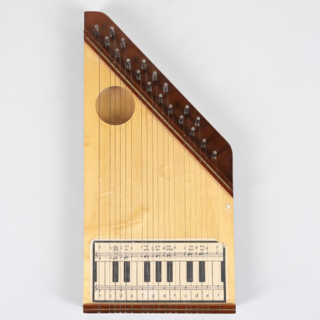 CITTRA, with sheet music. Collectables - Musical instruments - Auctionet