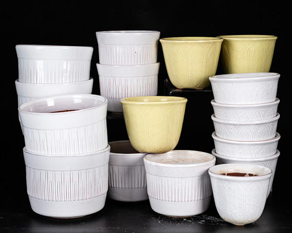 OUTER LINING, 17 pcs, including Steninge. Ceramics & Porcelain ...