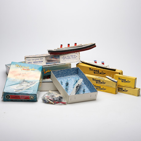 TRI-ANG SHIPS, 8 pcs. and RMS Queen Mary, Chad Valley, model ship in ...