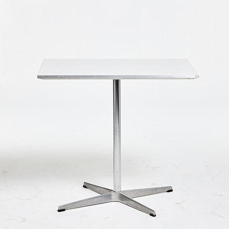 BRUNO MATHSSON, ARNE JACOBSEN & PIET HEIN, bord, etikettmärkt Fritz ...