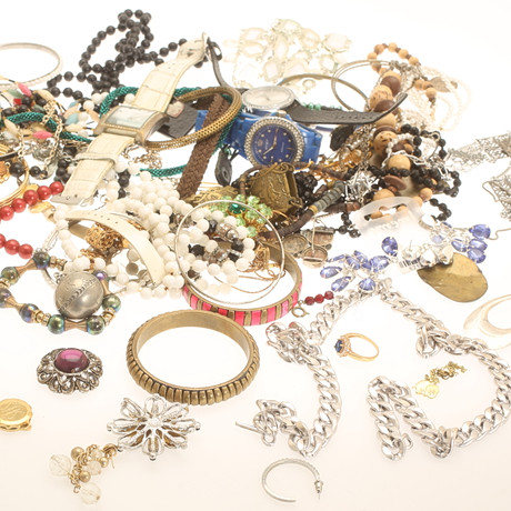 BIJOUTERIER. Smycken & Ädelstenar - Collier - Auctionet